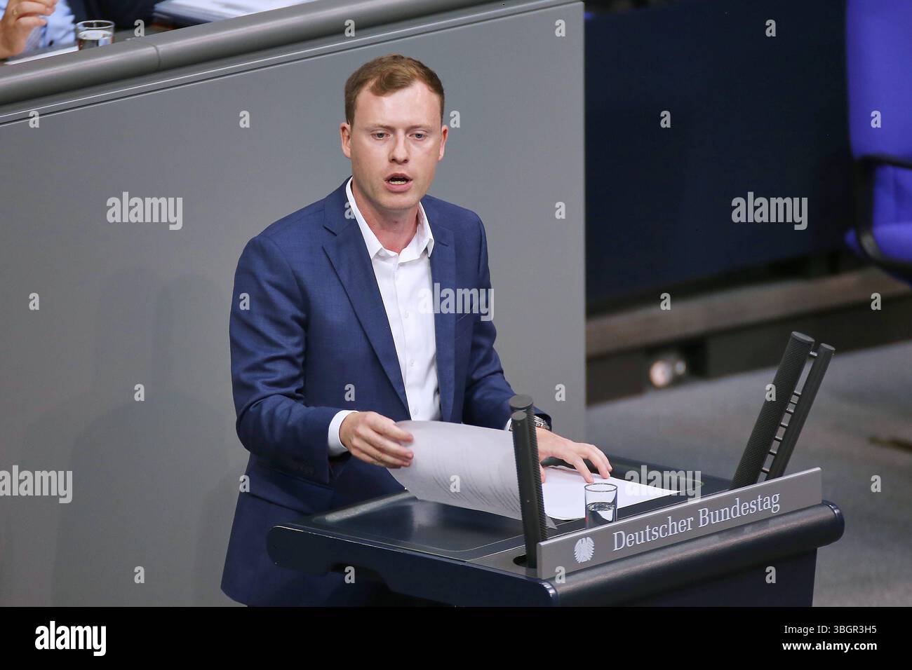 Berlin, Deutschland, 05.06.2025: Deutscher Bundestag: 10 ...