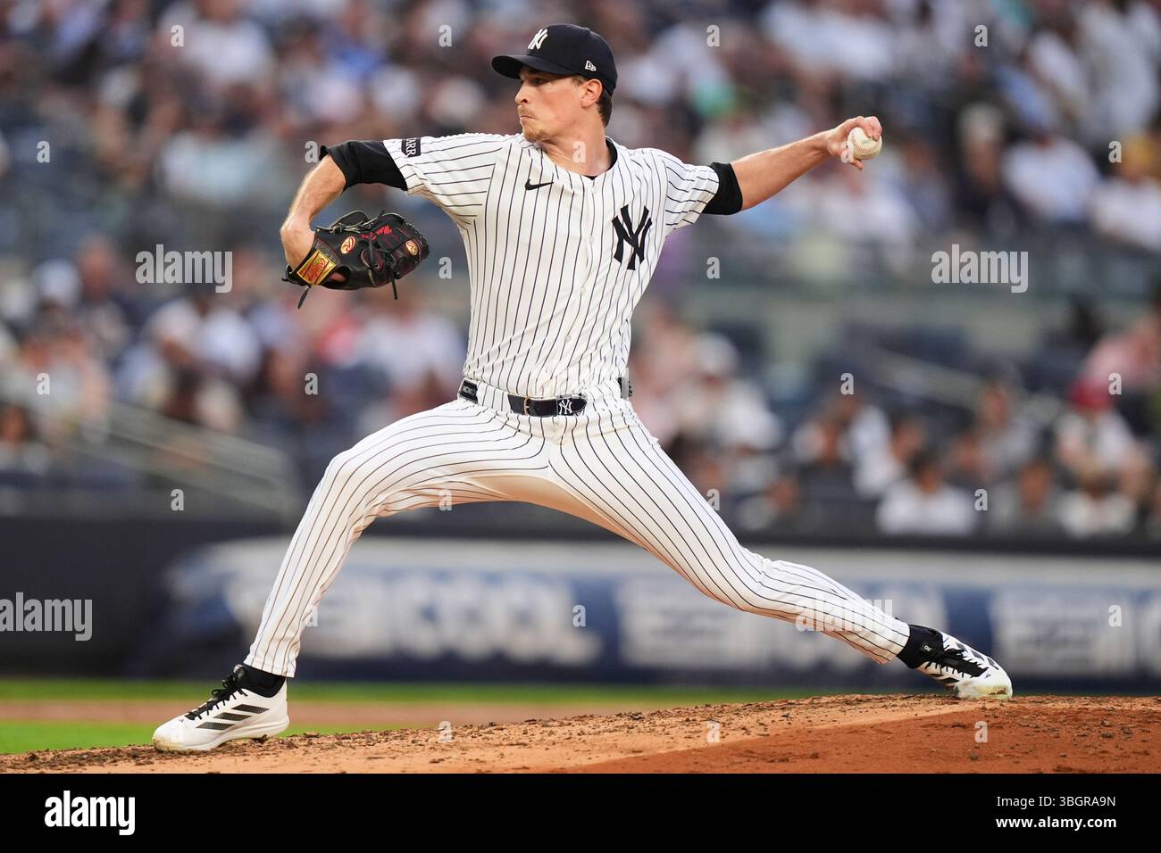 New York Yankees' Max Fried pitches during the third inning of a ...