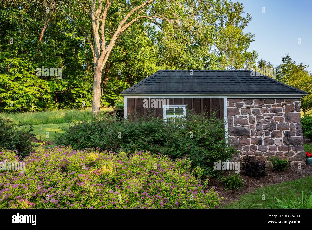 Springhouse hi-res stock photography and images - Alamy