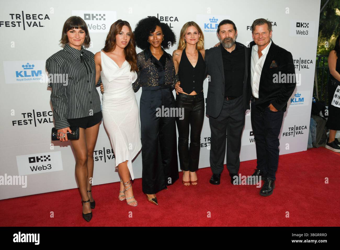 New York, USA. 05th June, 2025. Haley Fish, Mackenzie Ziegler, Sonequa ...