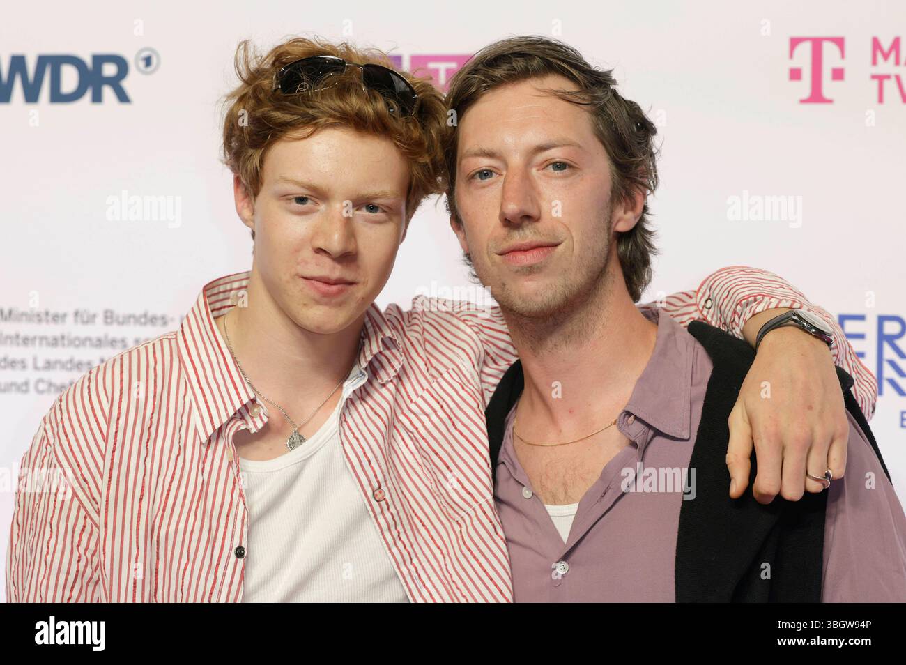 Arsseni Bultmann und Maximilian Mauff bei der der Premiere der ZDFneo ...