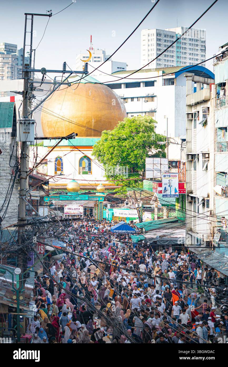 Manila, Manila, Philippines. 6th June, 2025. Muslims gathered outside ...