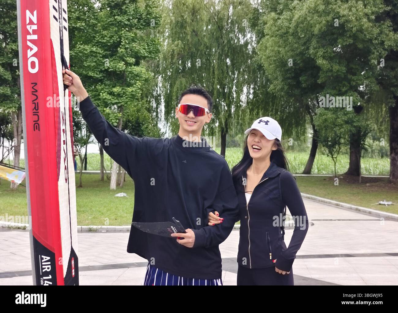 The 2025 Wuhan Hanjiang Bay Paddleboard Open kicks off in Wuhan City ...