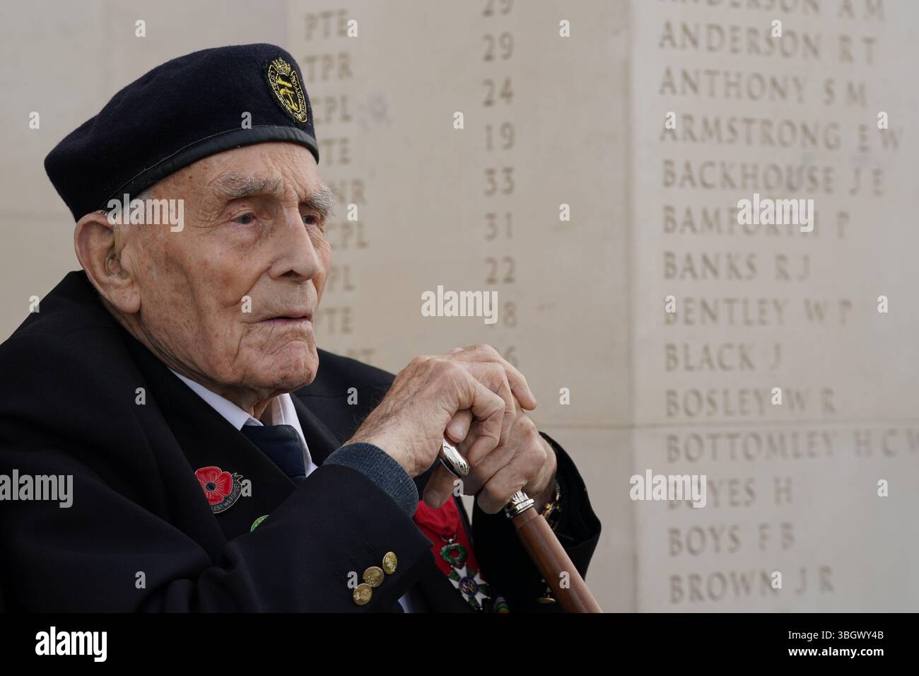 Royal Navy D-Day veteran John Dennett, 101, at the British Normandy ...