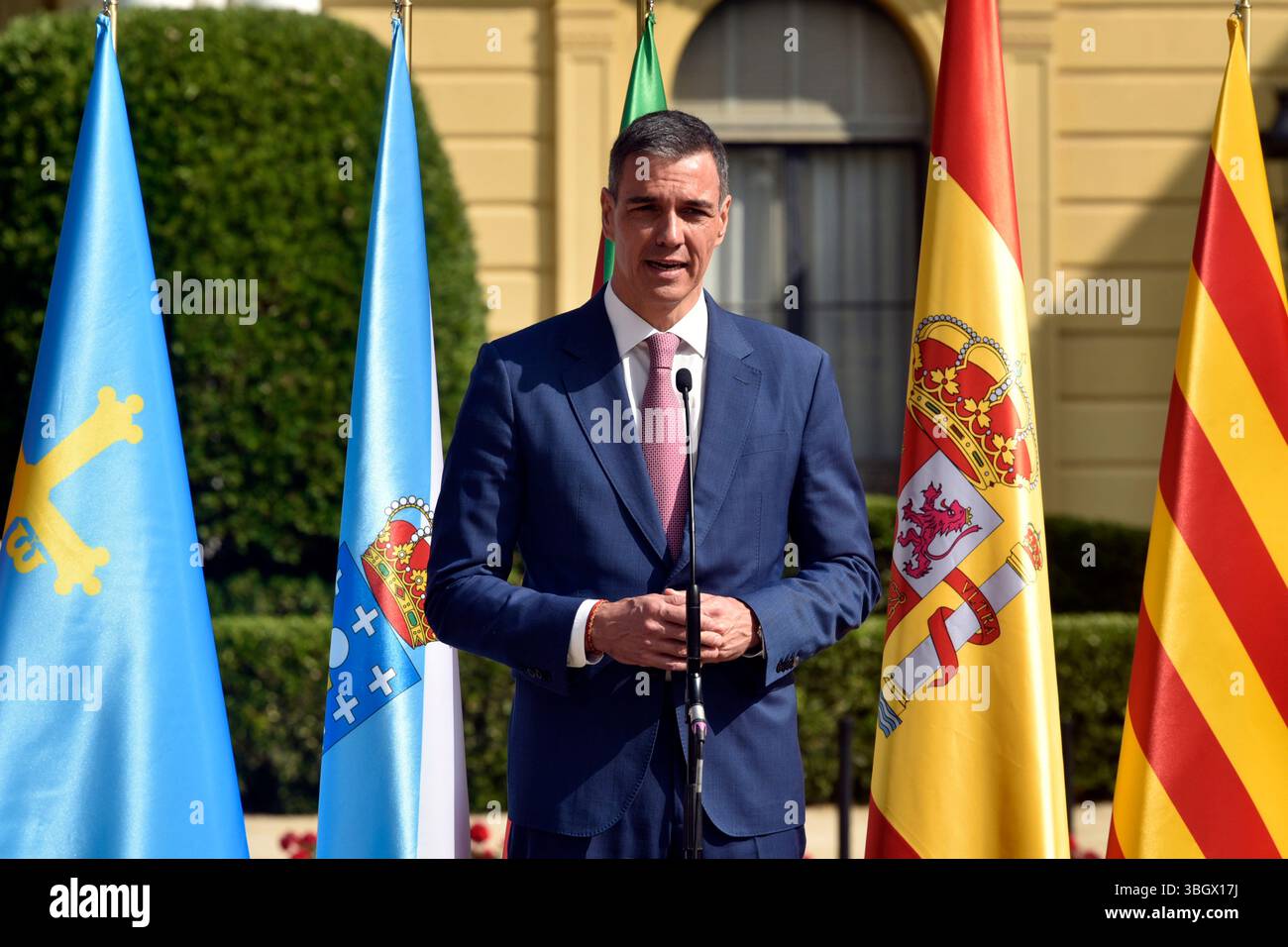 The President of the Government, Pedro Sánchez, delivers an ...