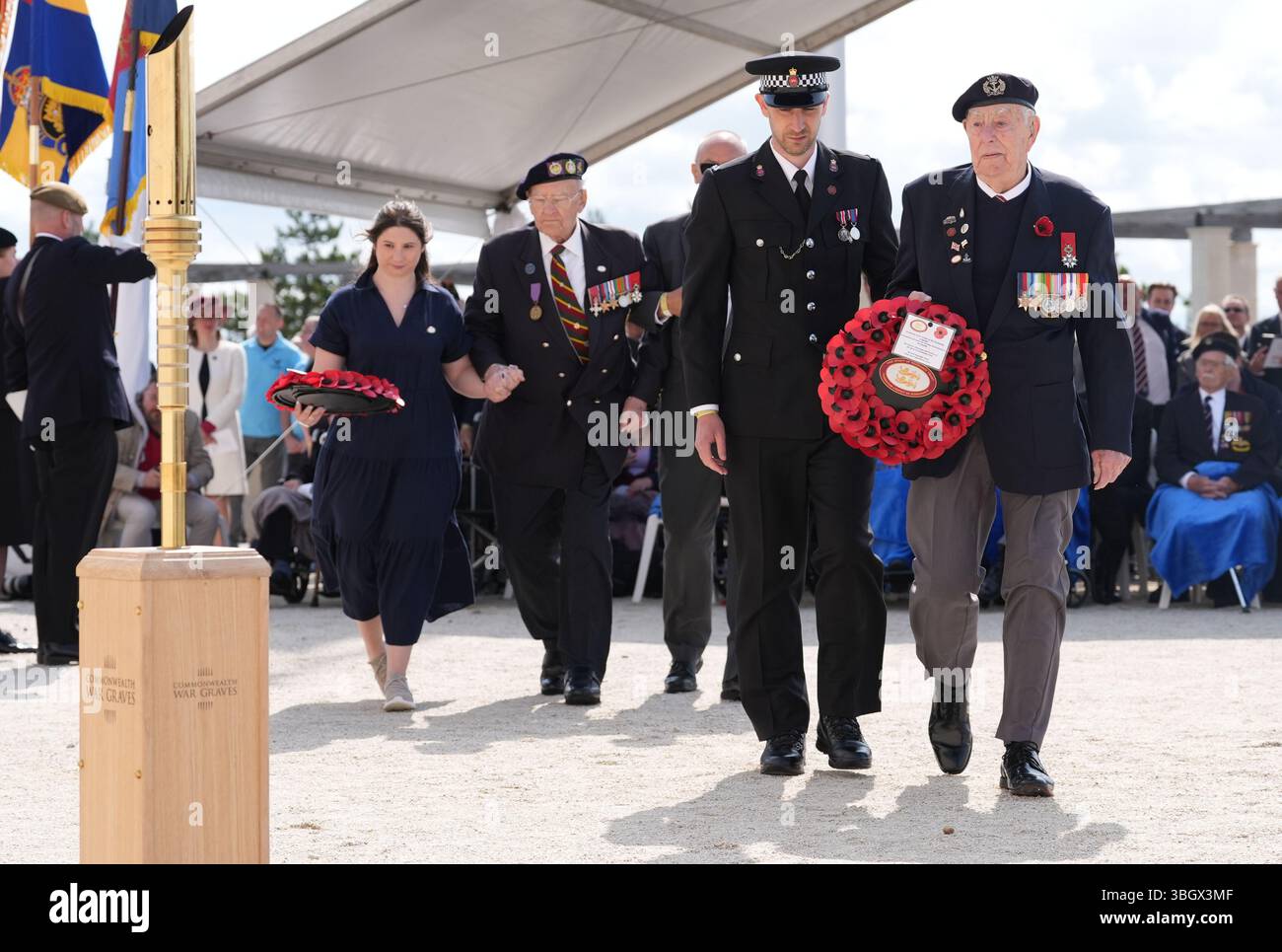 D-Day veteran and Ambassador for the British Normandy Memorial, Ken Hay ...