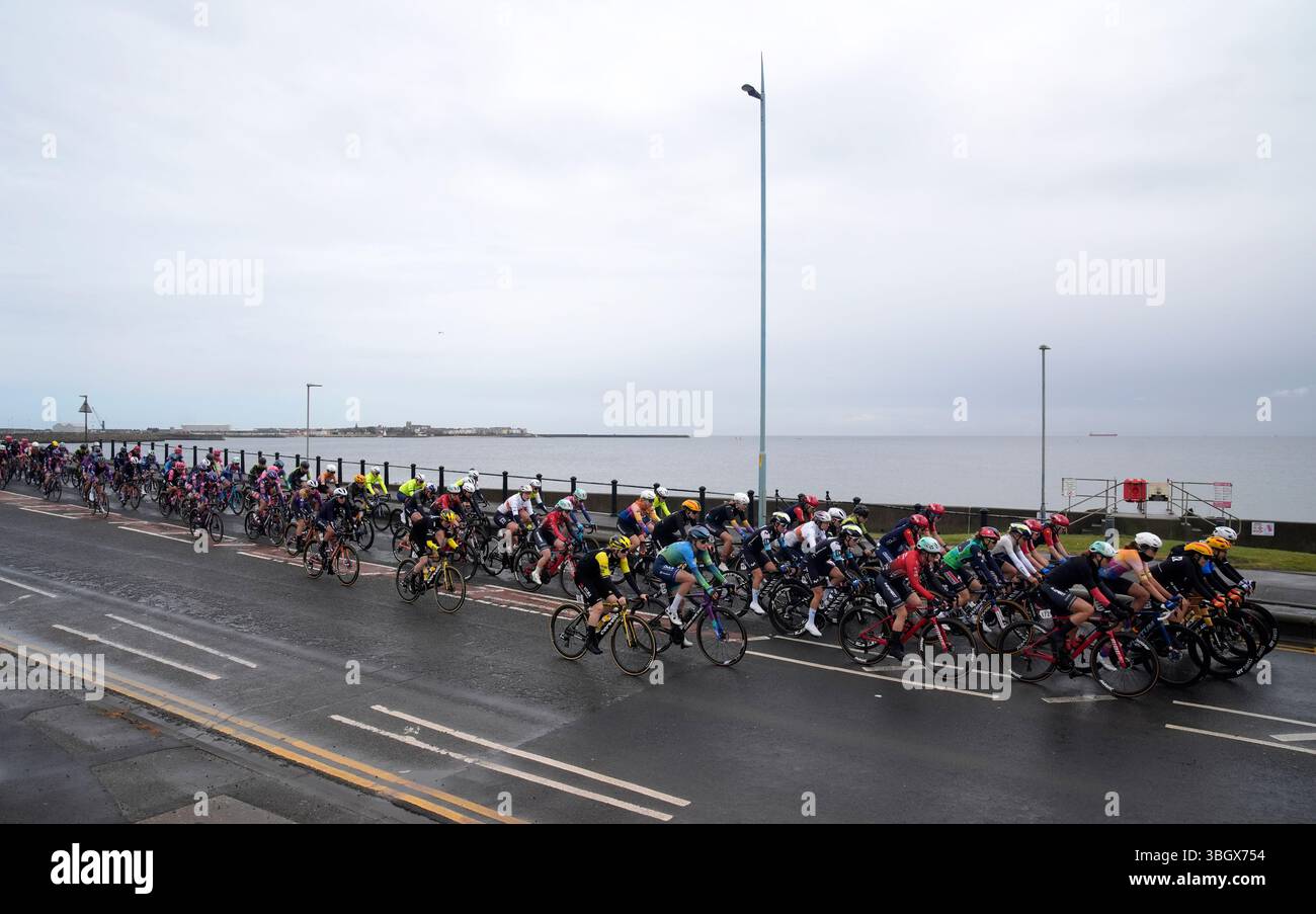 The peloton makes it's way past Hartlepool seafront during stage two of ...