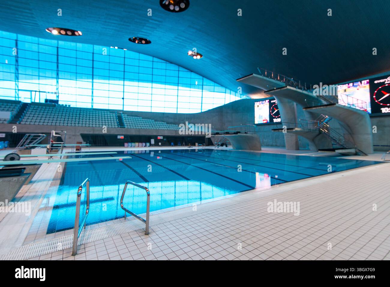 Inside uk leisure centre hi-res stock photography and images - Alamy