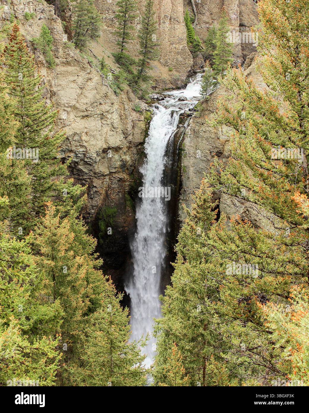Tumbles down rocky cliffs hi-res stock photography and images - Alamy