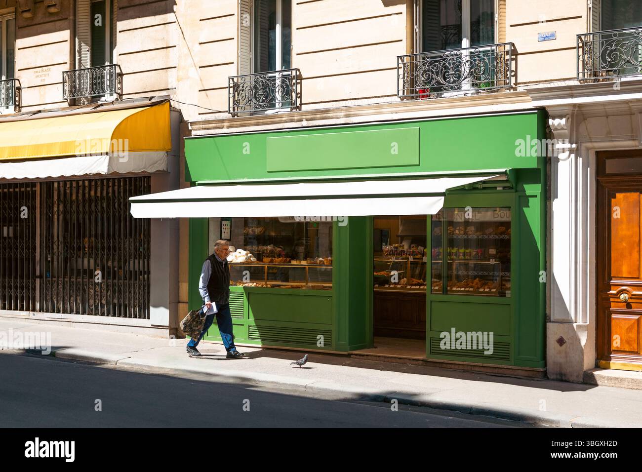 Boulangerie patisserie exterior hi-res stock photography and images - Alamy