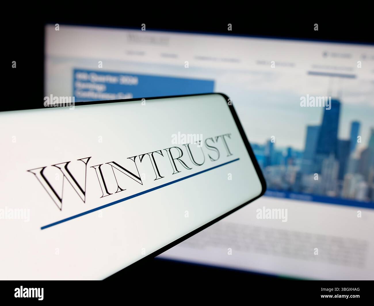 Wintrust logo hi-res stock photography and images - Alamy