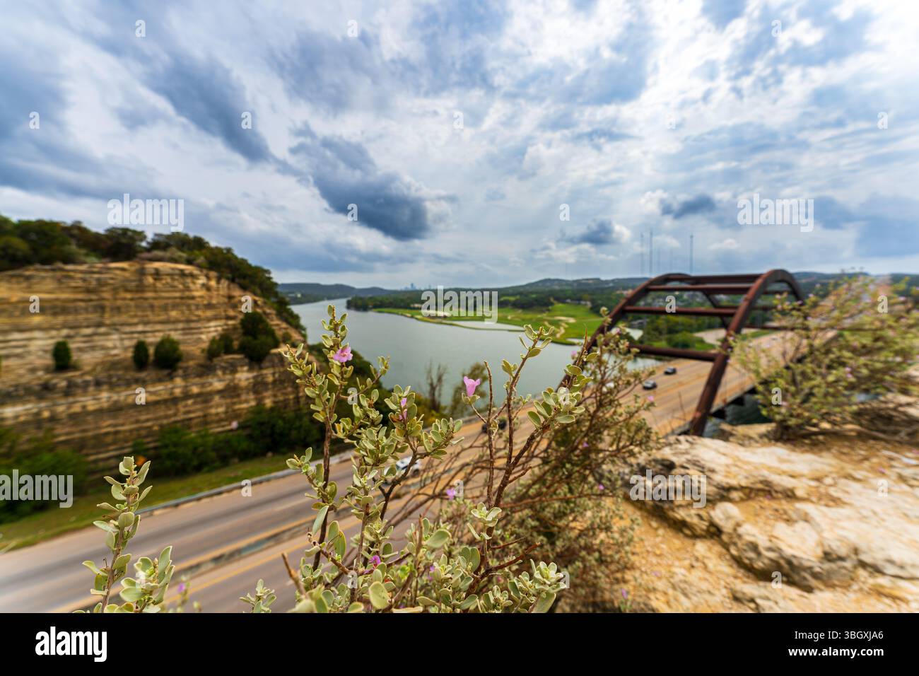 Natural bridge overlook hi-res stock photography and images - Alamy