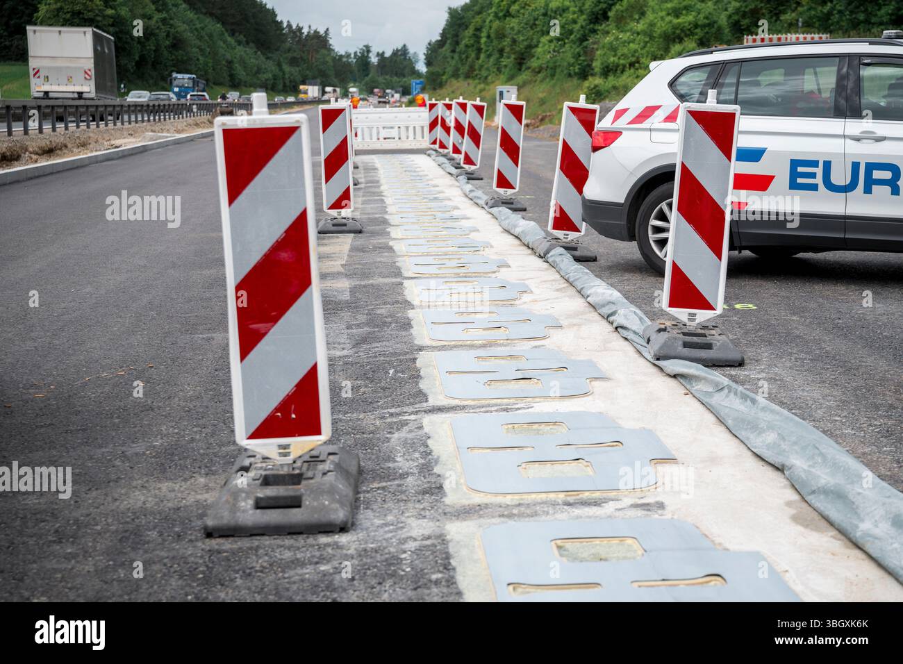 Illschwang, Germany. 06th June, 2025. Coil systems for contactless ...