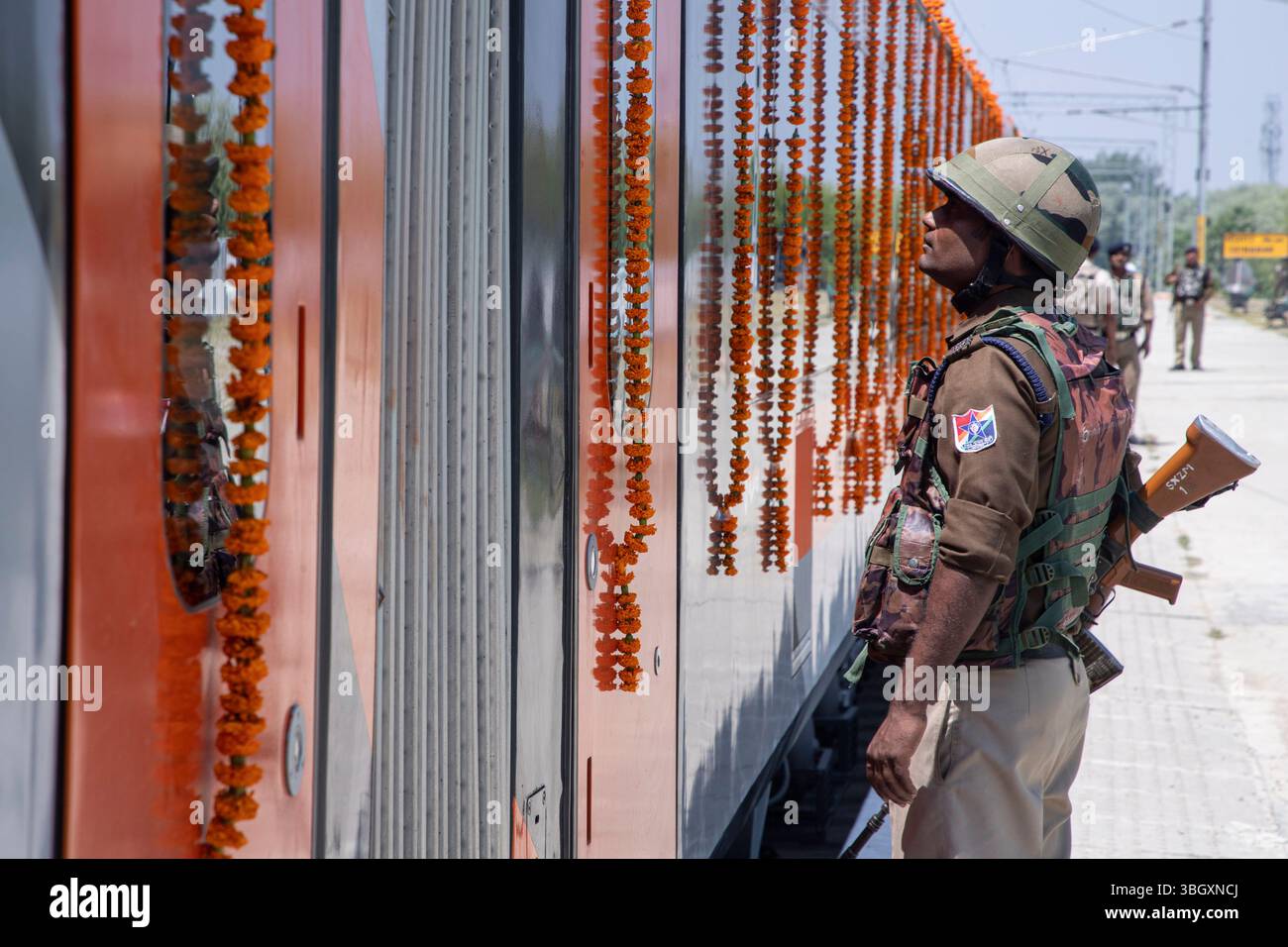 Srinagar, Jammu And Kashmir, India. 6th June, 2025. An Indian security ...