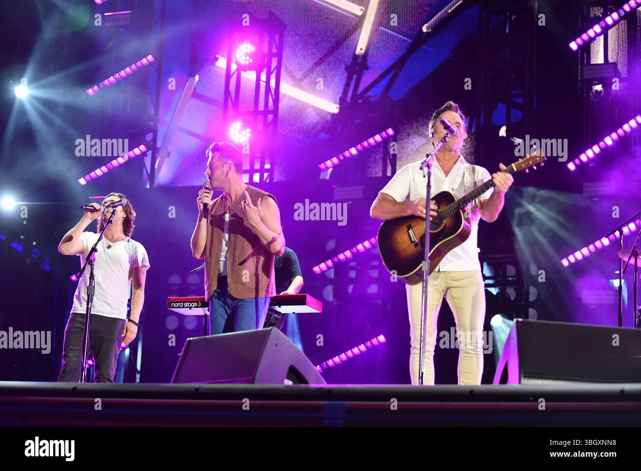 05 June 2025 - Nashville, Tennessee - Charles Esten, Jonathan Jackson ...