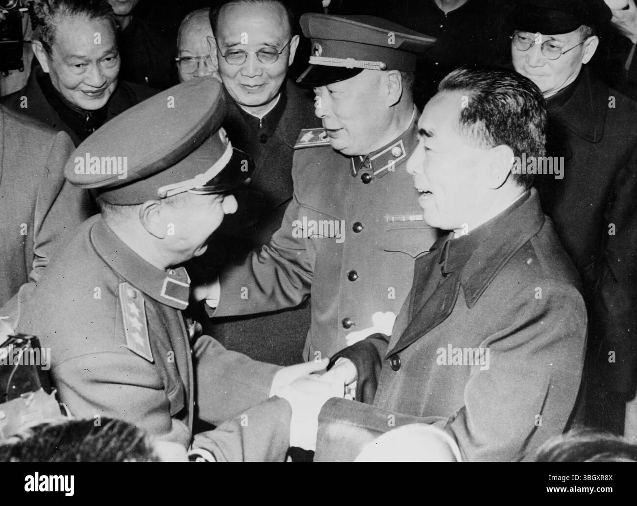 Volunteers korea Black and White Stock Photos & Images - Alamy