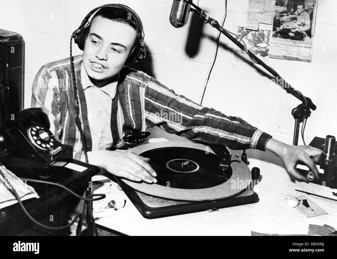 Edward Wolfrum - 14-year-old radio executive 24 May 1960 Stock Photo ...