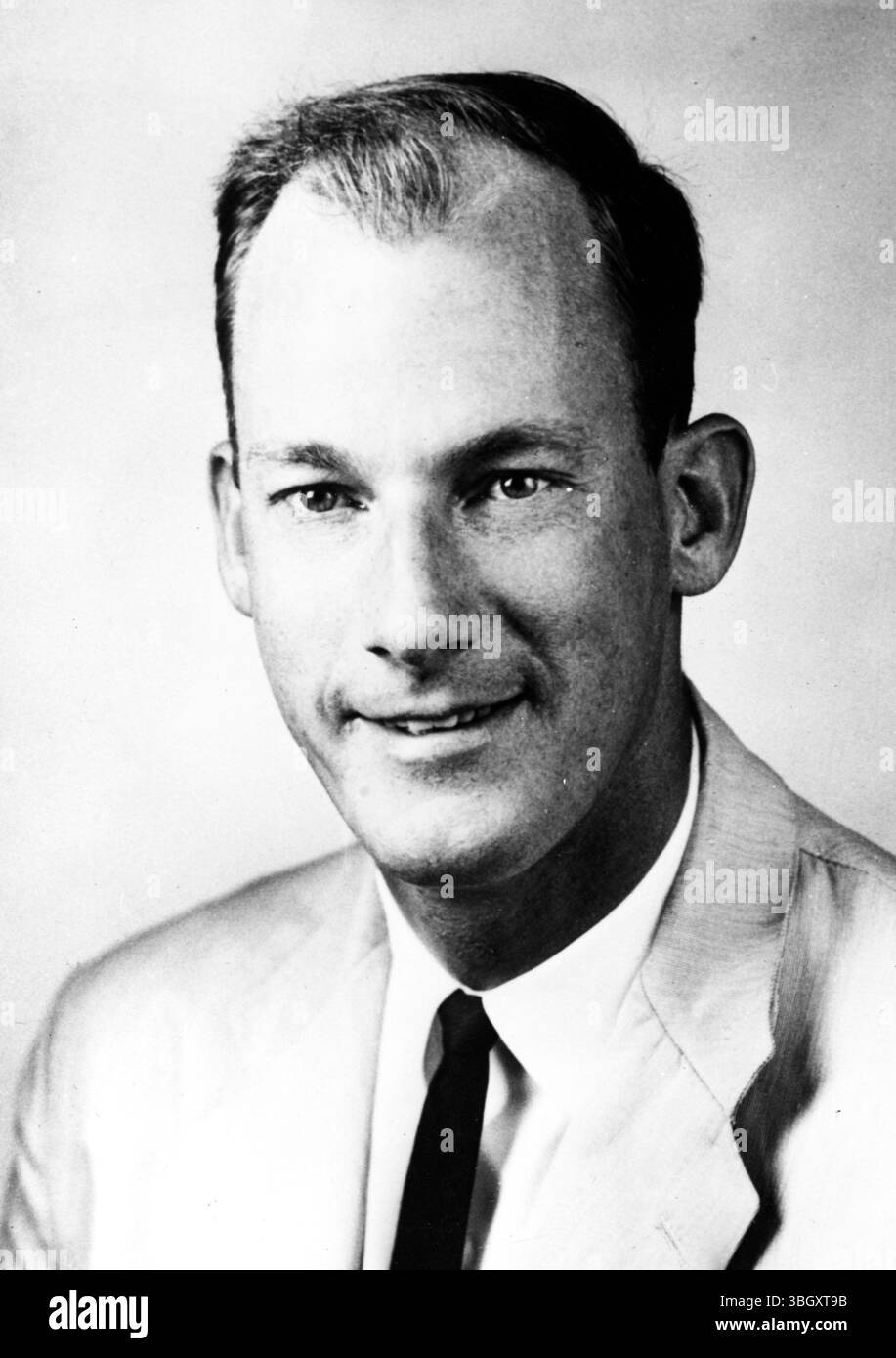James W Whittaker - the first American to reach the summit of Mount ...