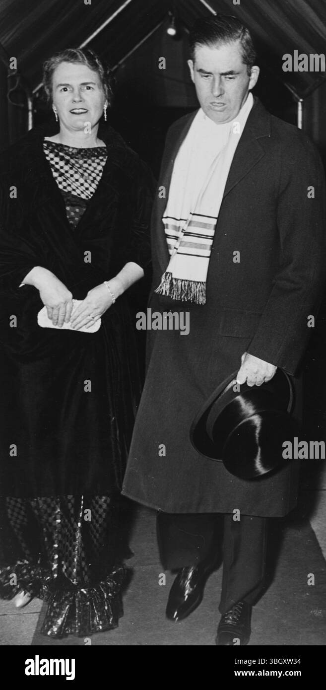 Social function Black and White Stock Photos & Images - Alamy