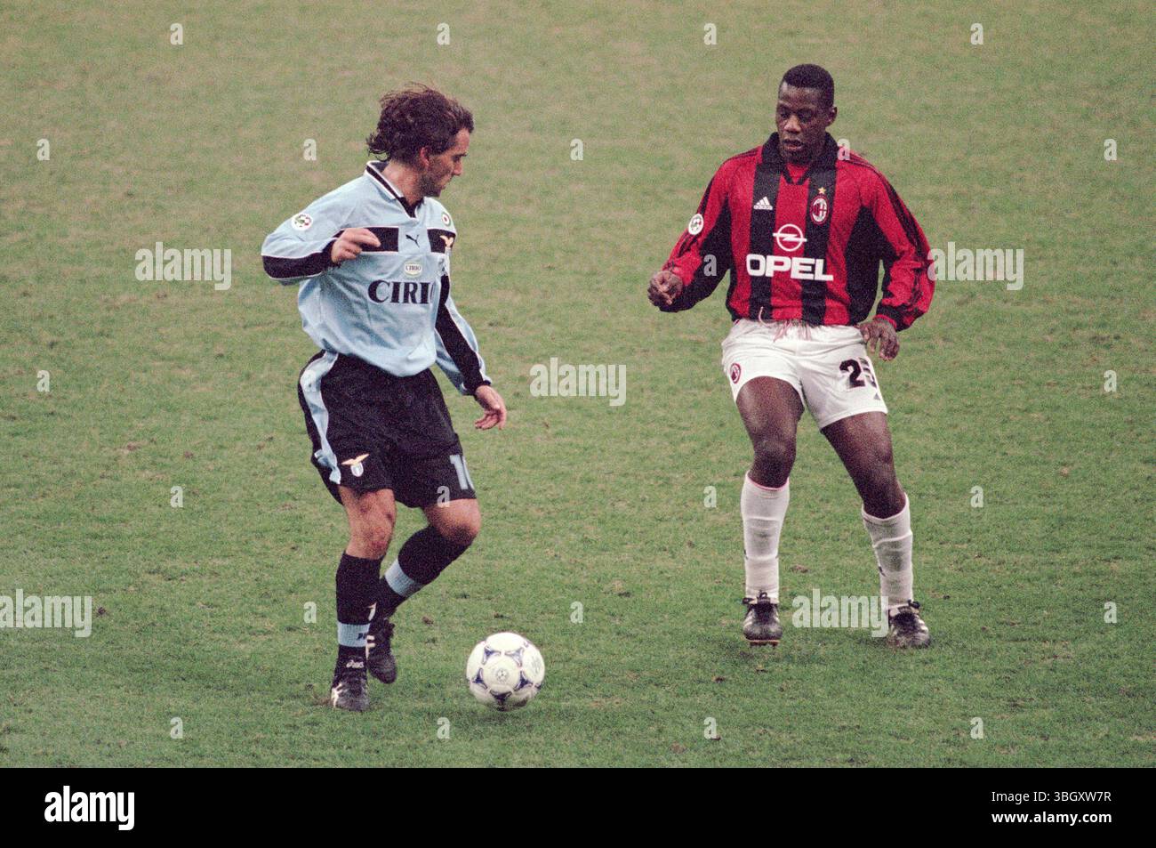 Ngotty immagini 1998 hi-res stock photography and images - Alamy