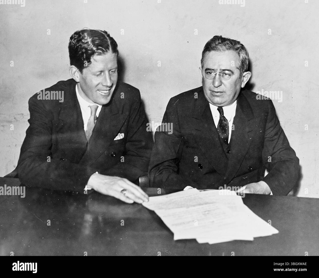 Rudy Vallee (left) and his attorney Hyman Bushel shown at the New York ...