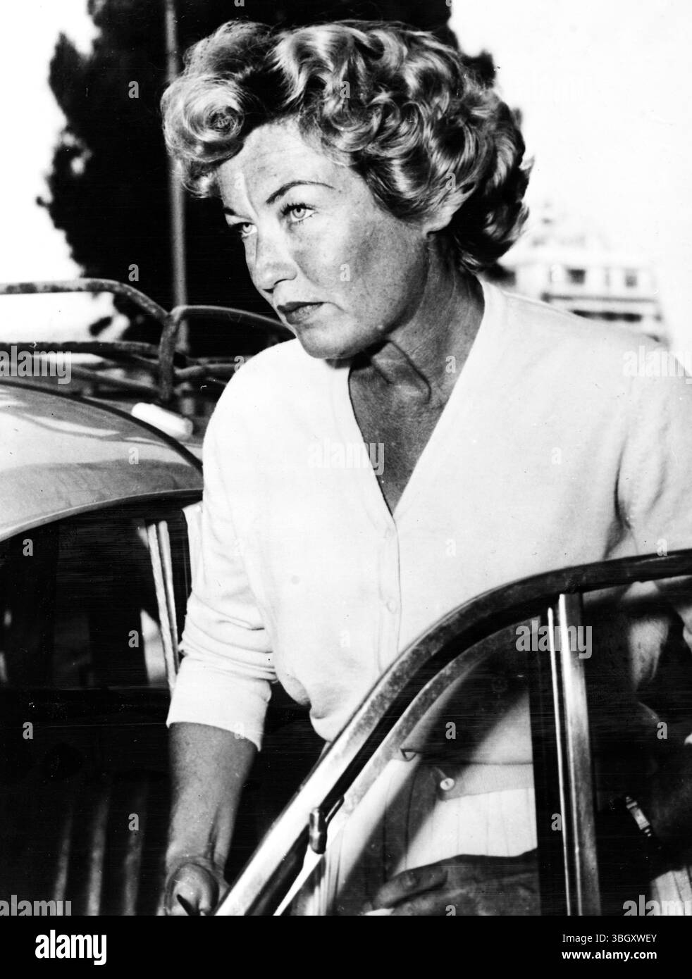 Patricia Wallace Vanderbilt after reporting to police in Cannes, France ...