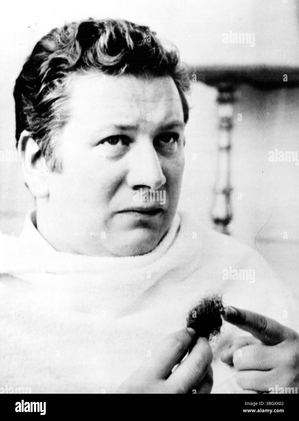 British actor, playwright Peter Ustinov - holds facial hair that was ...