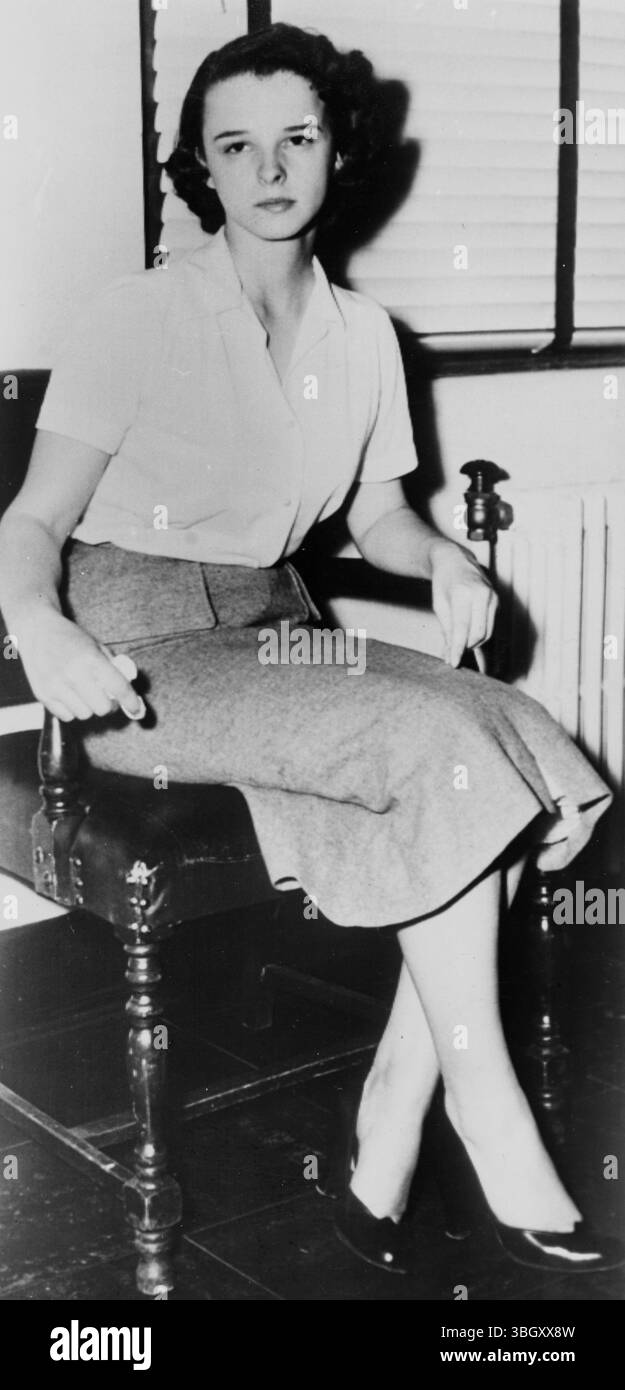 Airline stewardess Betty Lou Tracey after being freed from an inquest ...