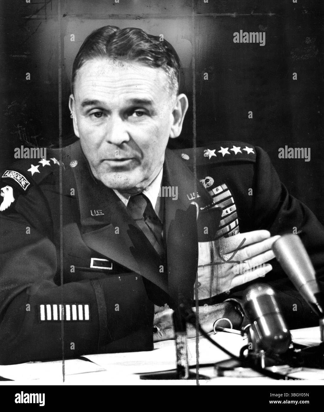 1956 reports Black and White Stock Photos & Images - Alamy