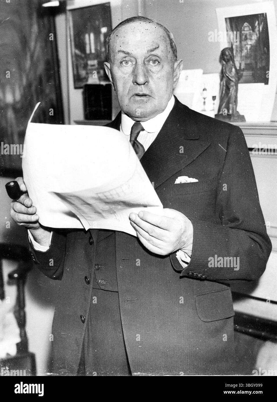 John tapper hi-res stock photography and images - Alamy
