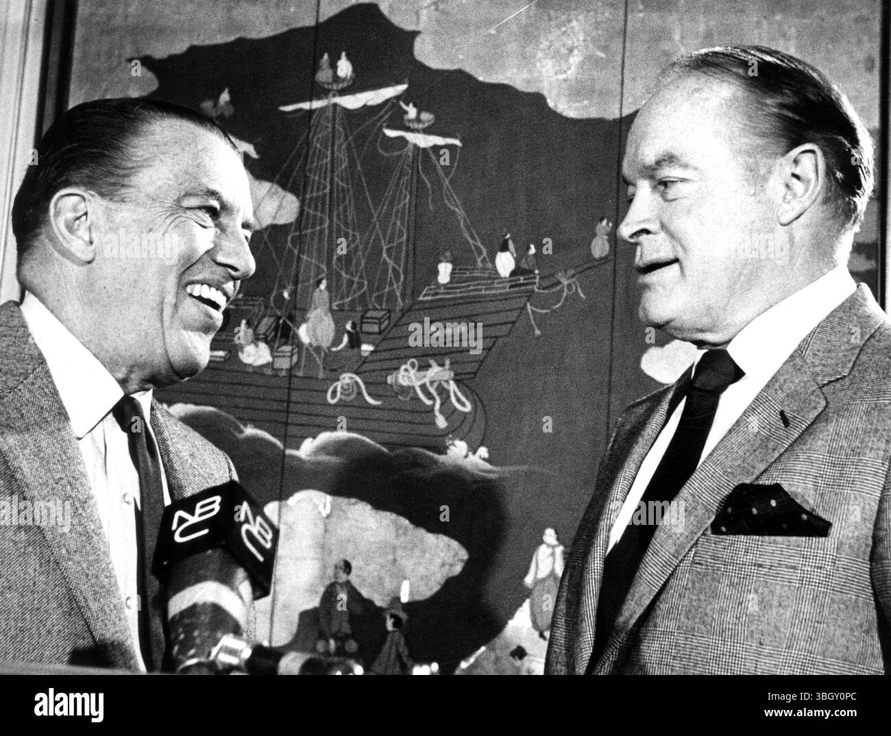 Comedian Bob Hore (right) succeeds in getting a laugh out of Ed ...