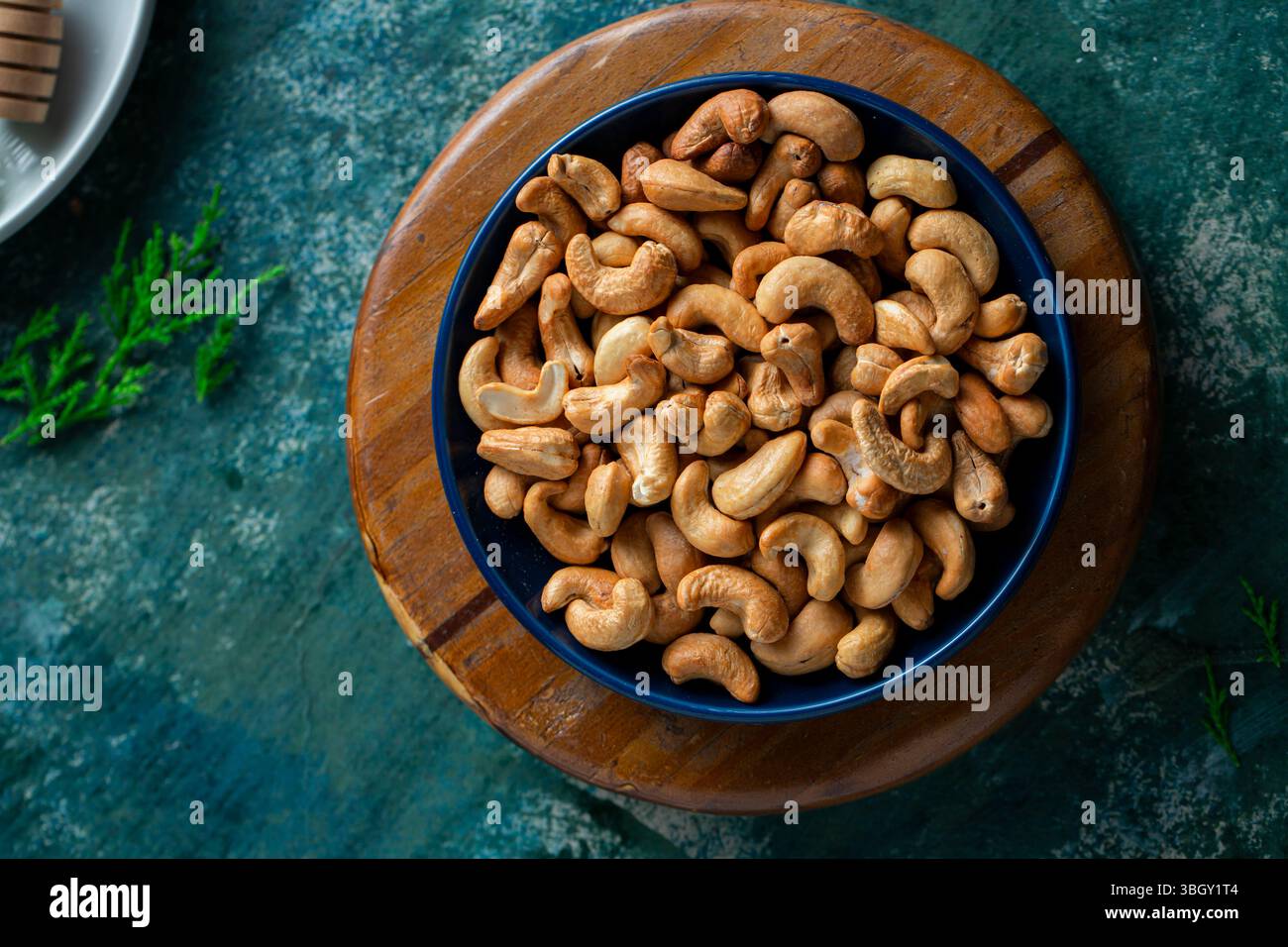 Roasted cashew nuts, fat-rich nuts Stock Photo - Alamy