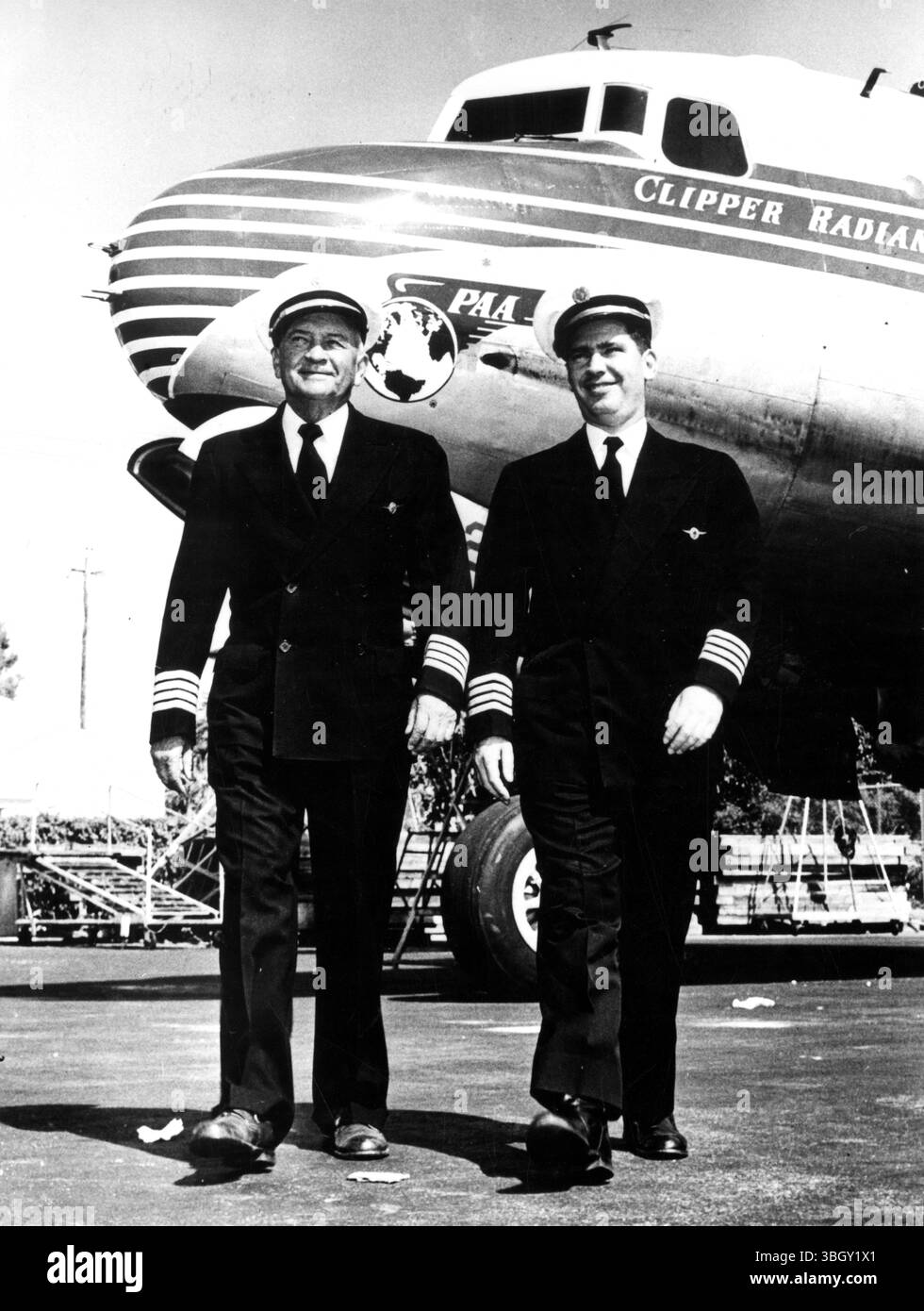 June 5, 1956 Black and White Stock Photos & Images - Alamy