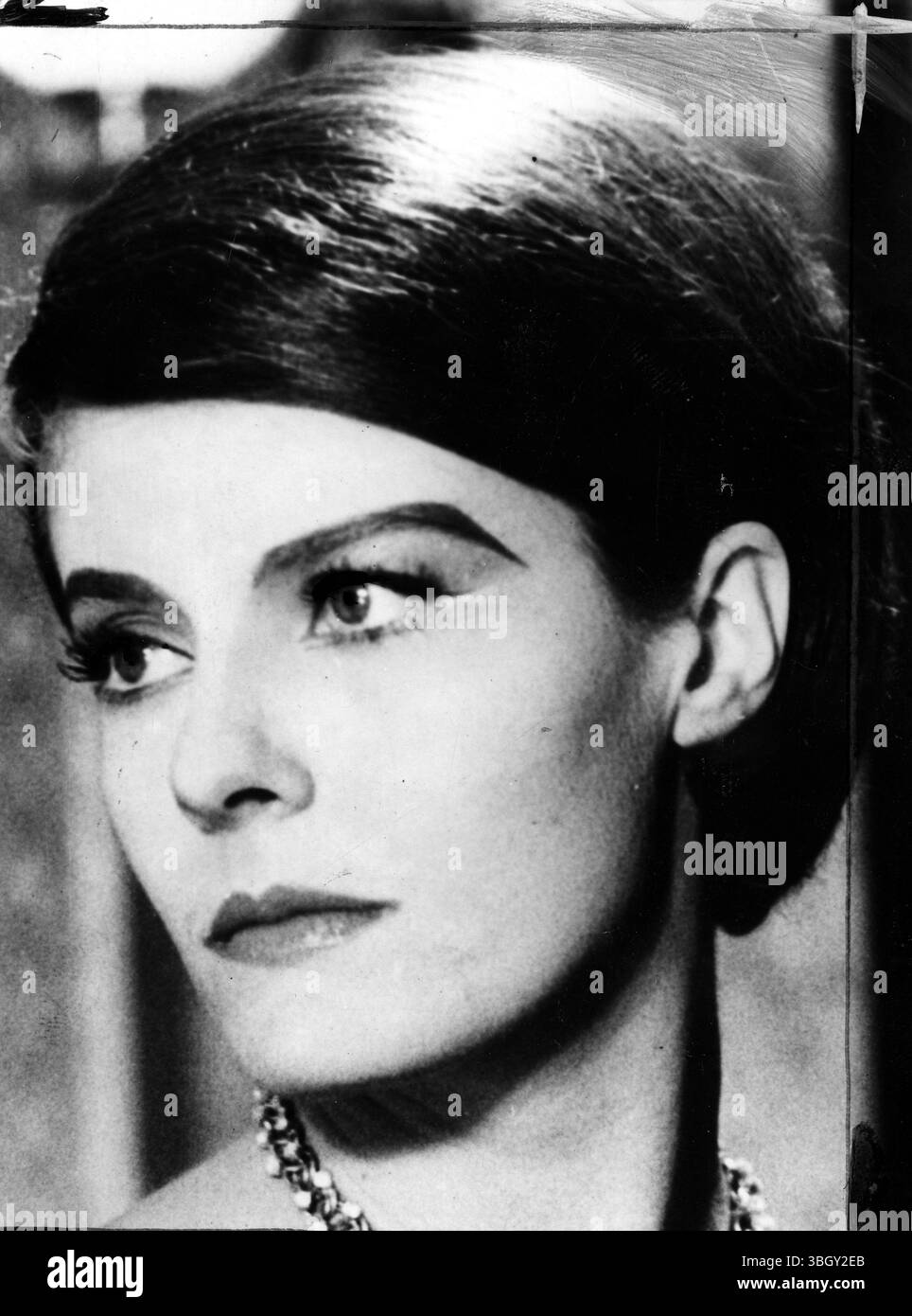 Delphine seyrig hi-res stock photography and images - Alamy