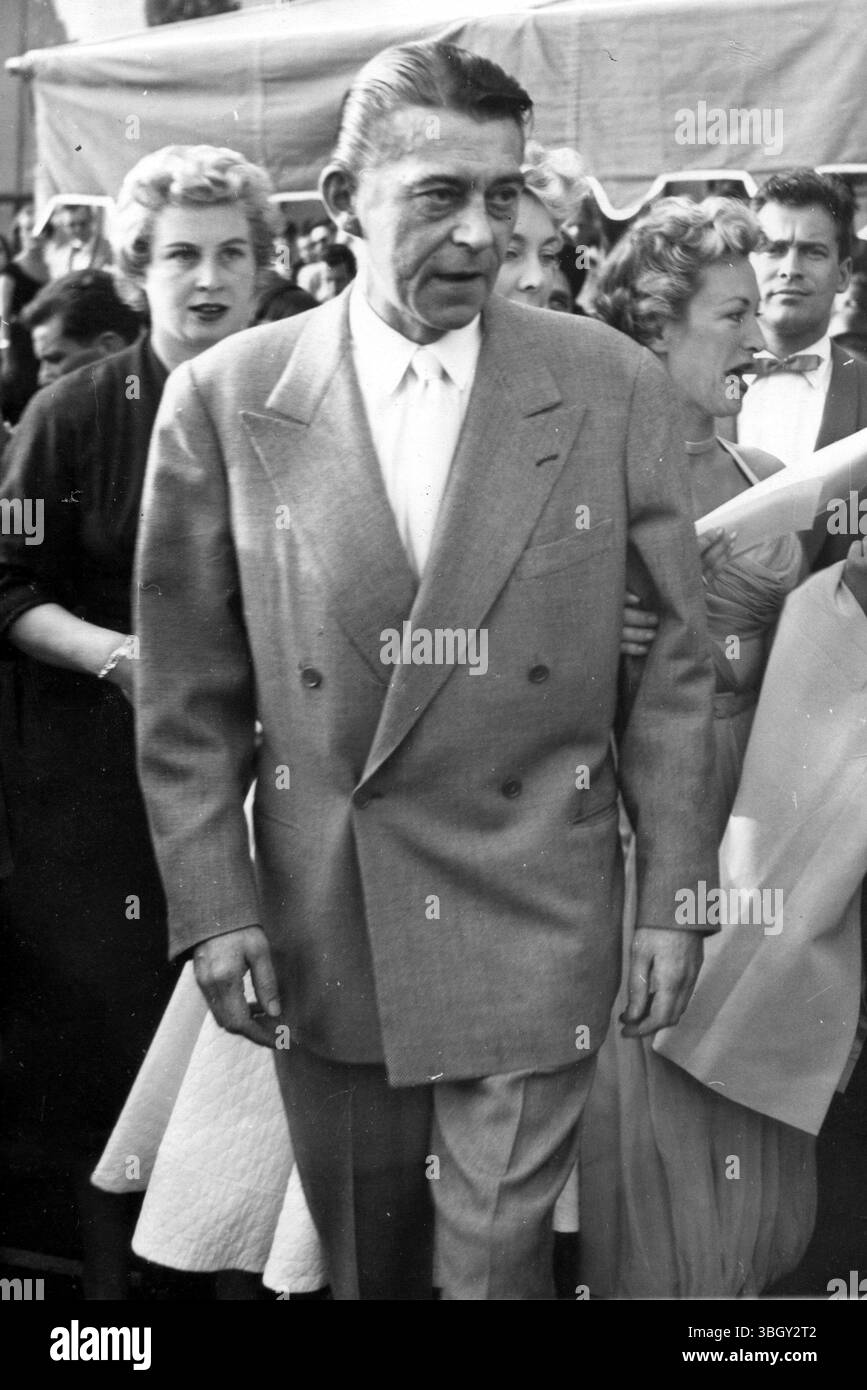 30 april 1955 hi-res stock photography and images - Alamy