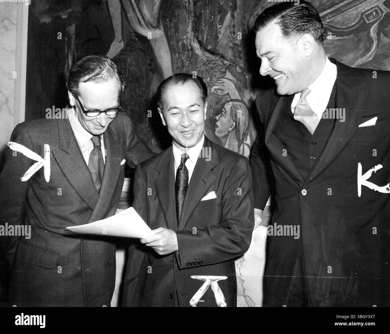 Left to right: Sir Pierson Dixon, Pote Sarasin and Henry Cabot Lodge Jr ...