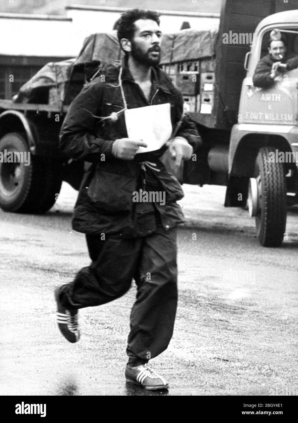 John o groats to lands end walk Black and White Stock Photos & Images ...