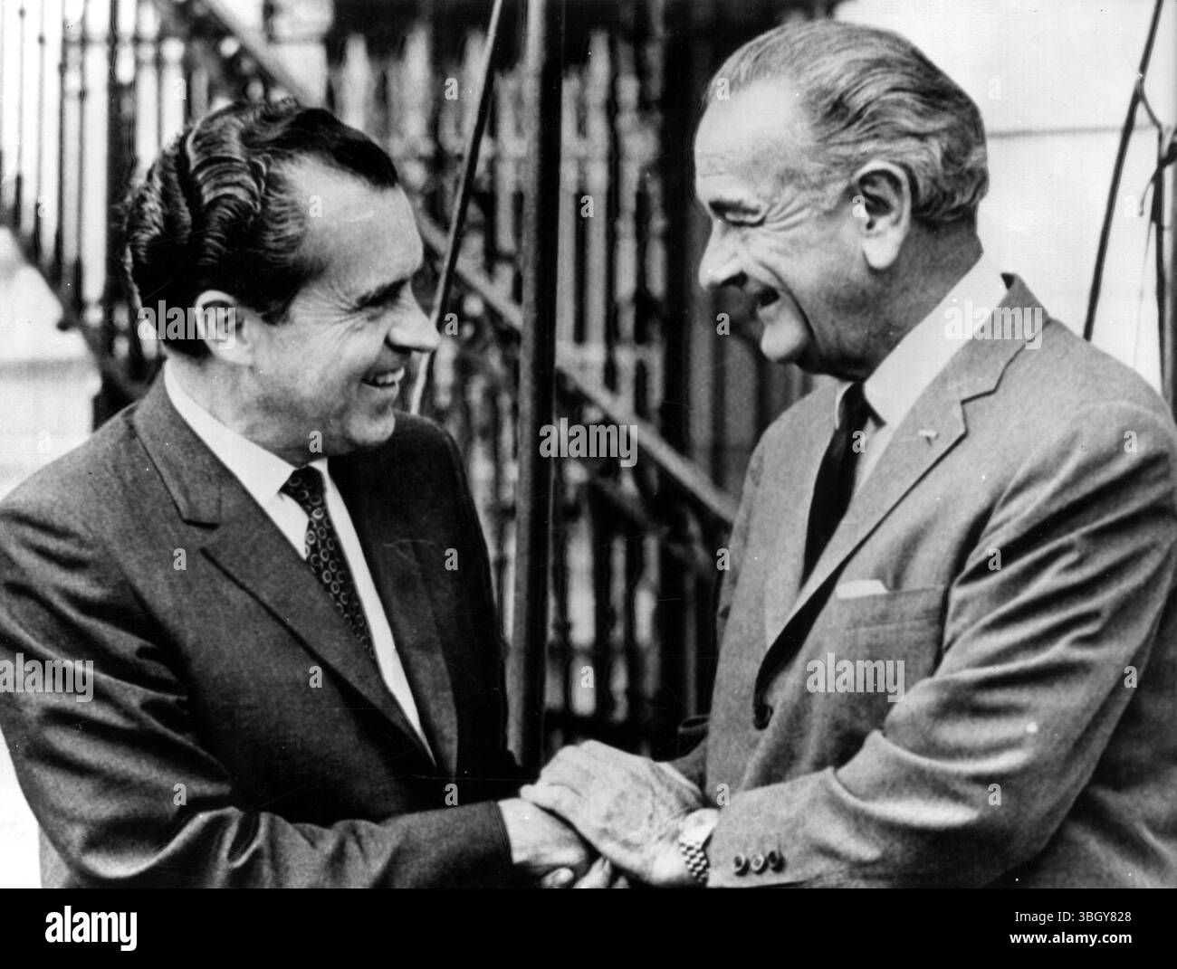 Lyndon Johnson (right) and Richard Nixon. 12 November 1968 Stock Photo ...