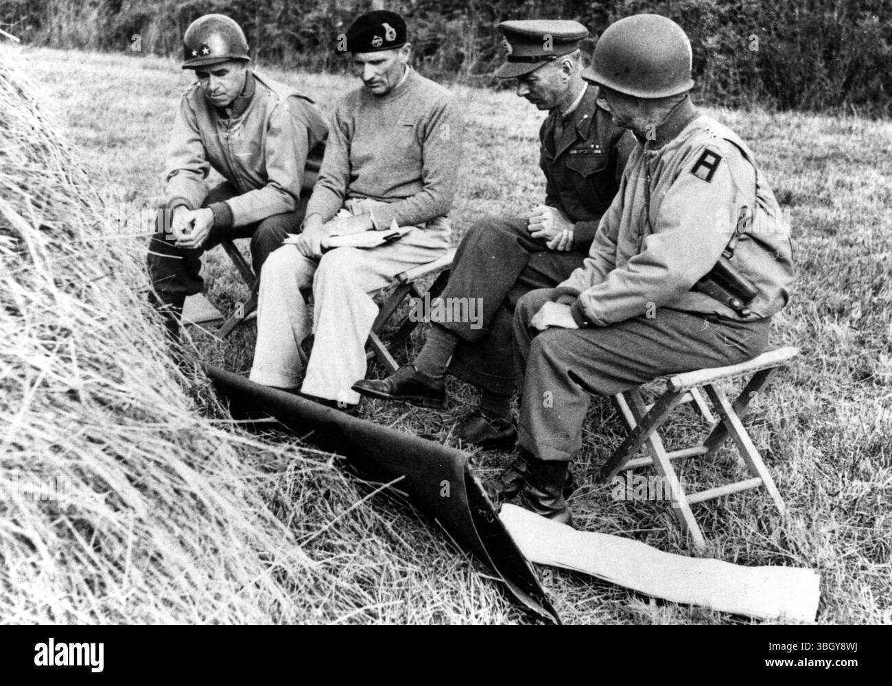 Left-to-right: Lieutenant General Omar Bradley, General Bernard ...