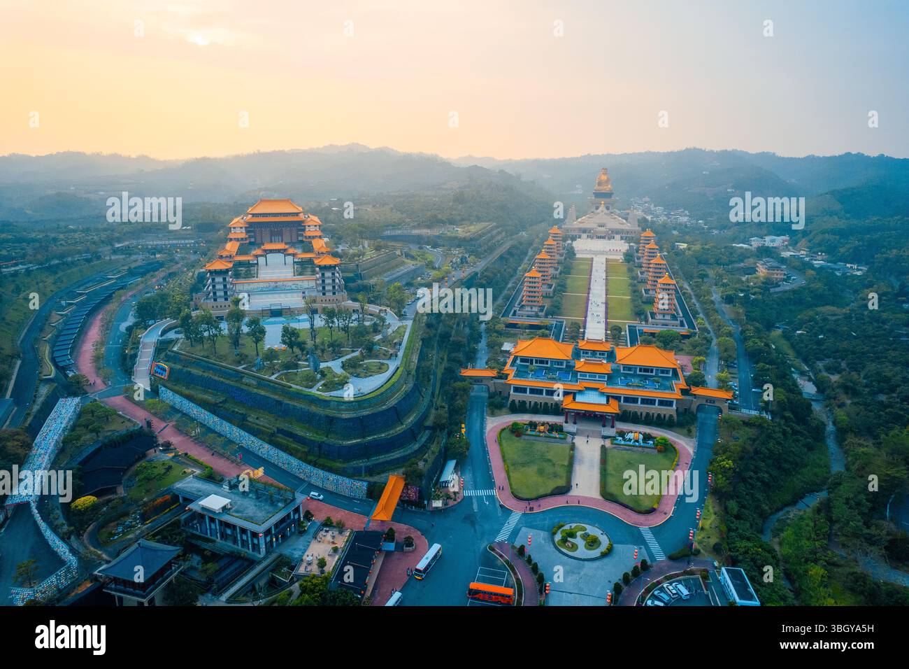 Kaohsiung – Top Travel Destination in Southern Taiwan with Iconic ...