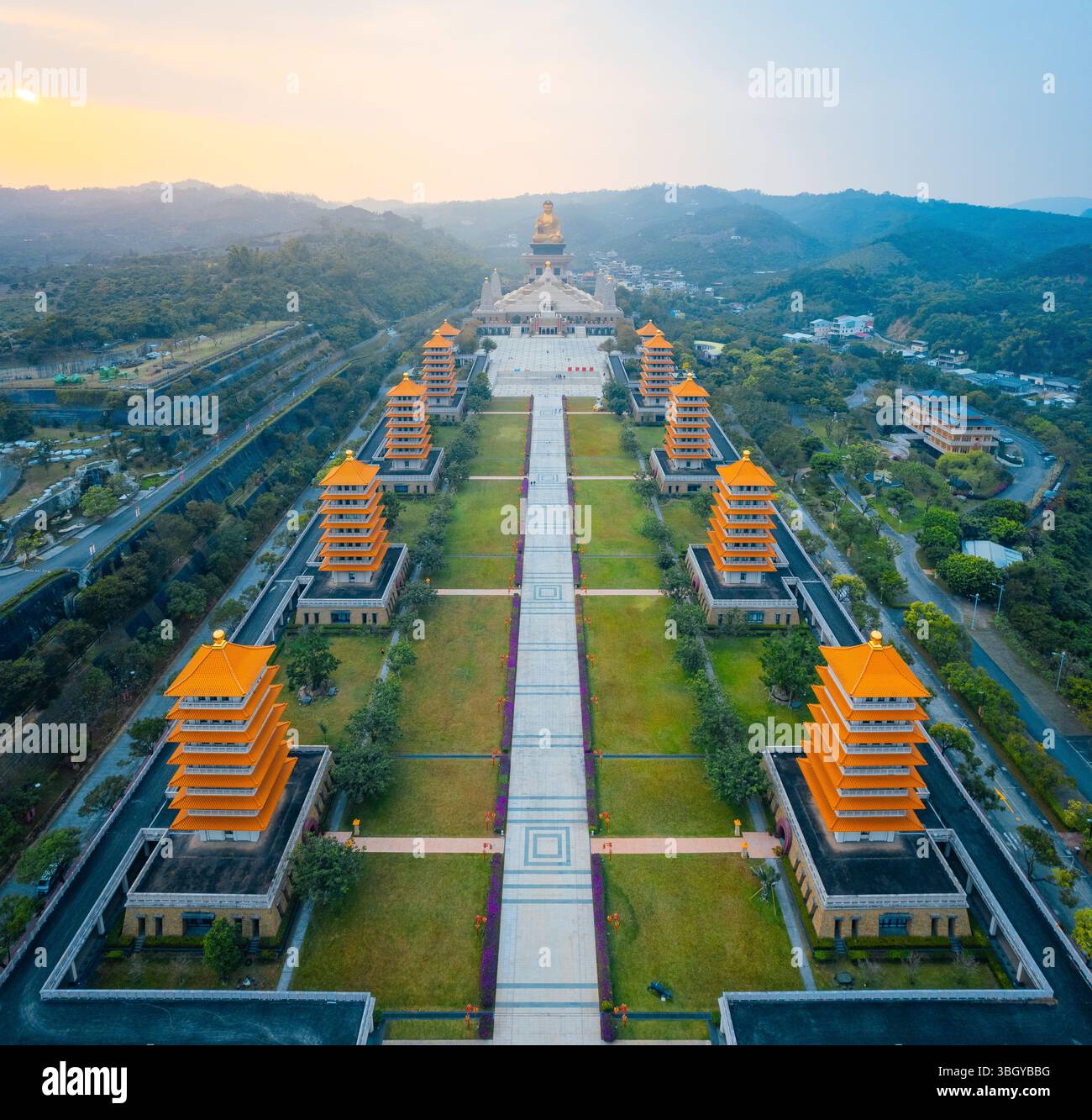 Kaohsiung – Top Travel Destination in Southern Taiwan with Iconic ...