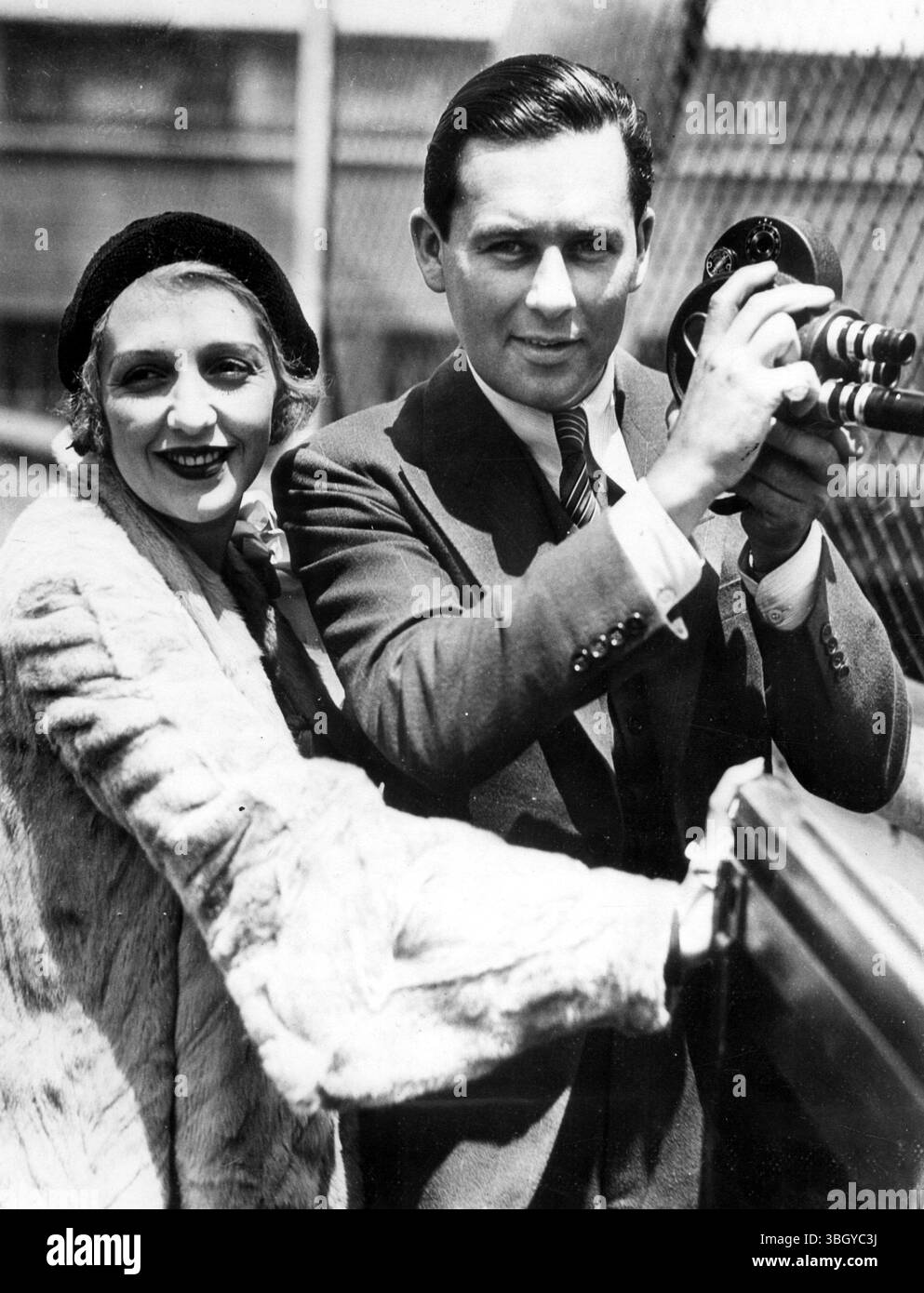 Ben Lyon and his wife, Bebe Daniels, enroute to the Hawaiian Islands ...