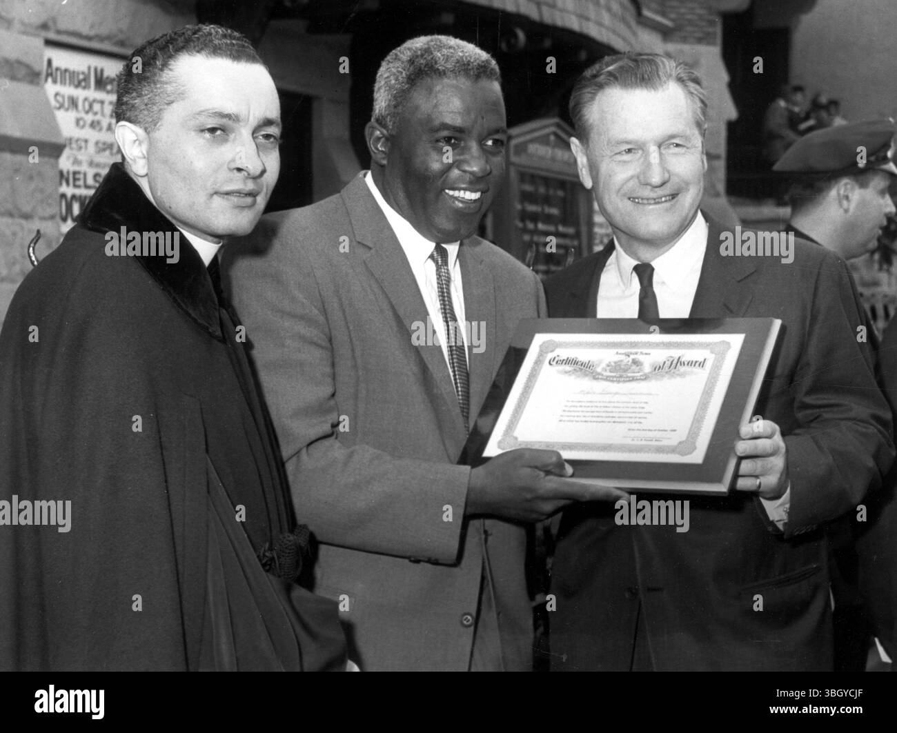 The Reverend George Lawrence (left), past of Antioch Church in Brooklyn ...