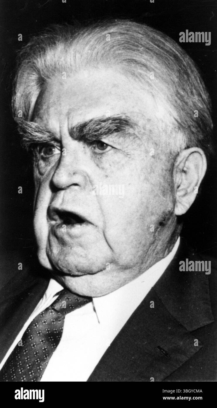 President of the United Mine Workers of America (UMW), John Llewellyn ...