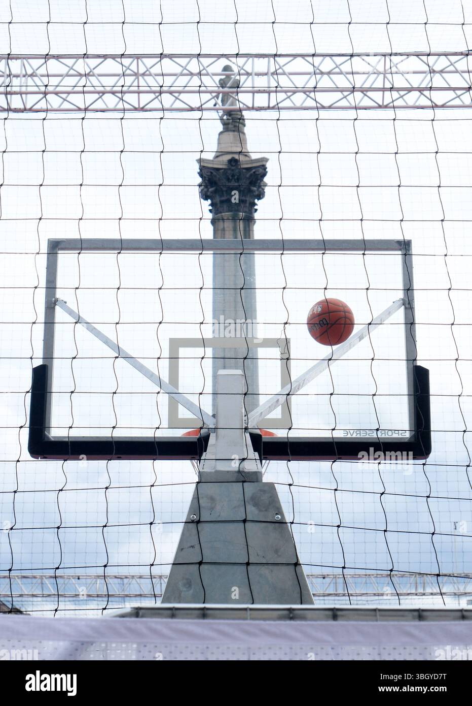 Trafalgar Square, London, UK. 6th Jun 2025. London Marathon Events, Jr ...