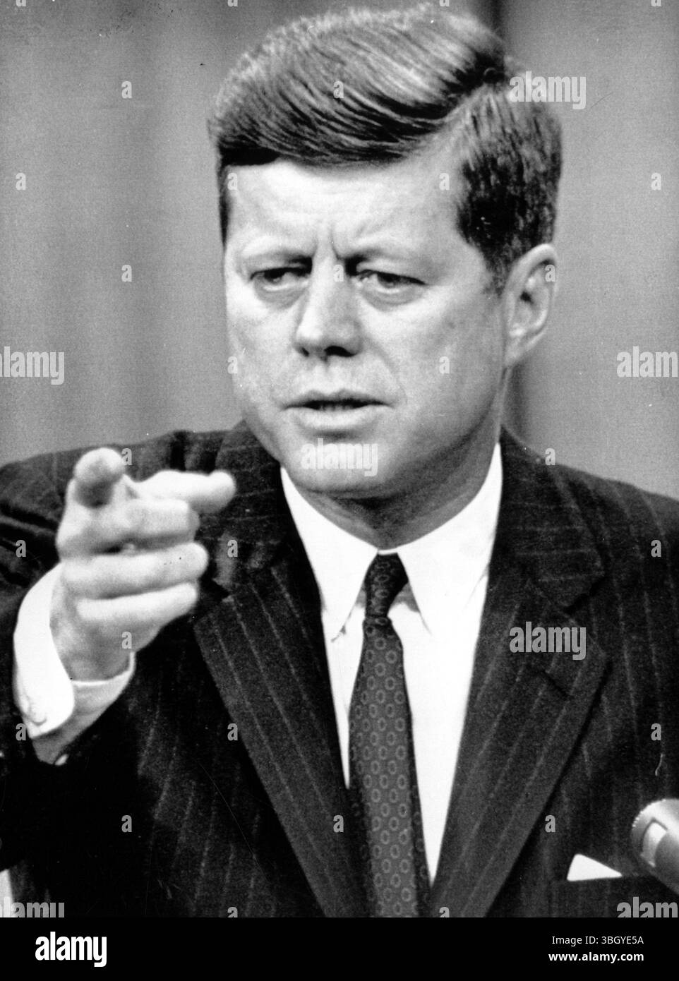 1962 president kennedy speaks press hi-res stock photography and images ...