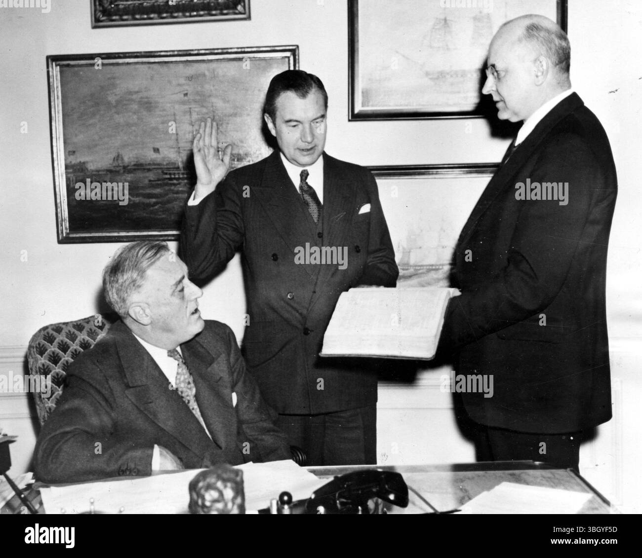 Robert reed supreme court hi-res stock photography and images - Alamy