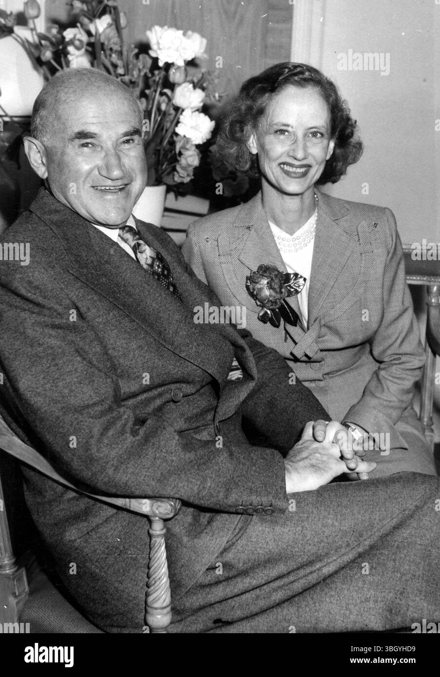 Mr and Mrs Goldwyn here. Hollywood film producer Sam Goldwyn, with his ...