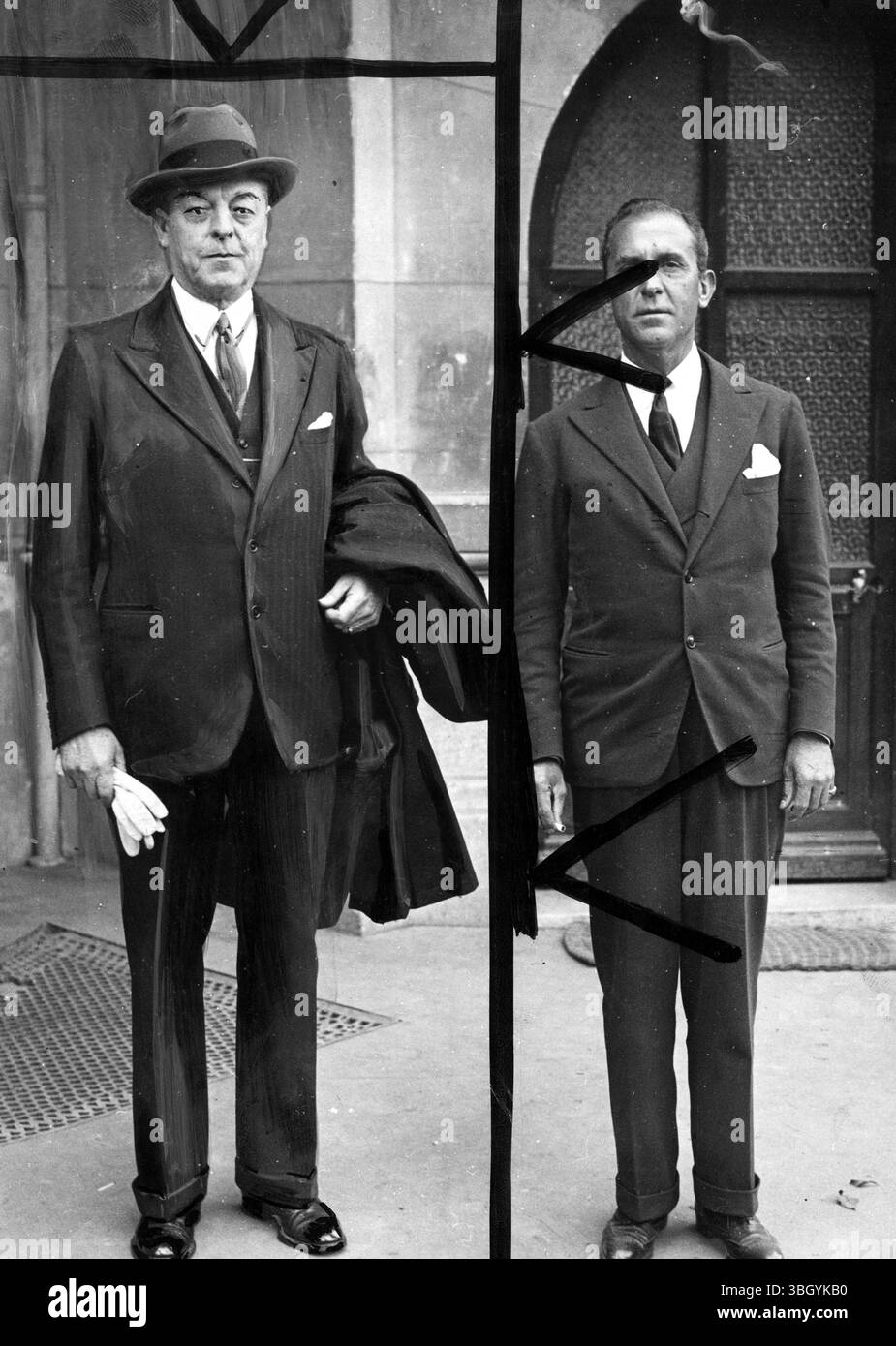 Colonel Richard T ellis guest of honor at American club. Guest of ...