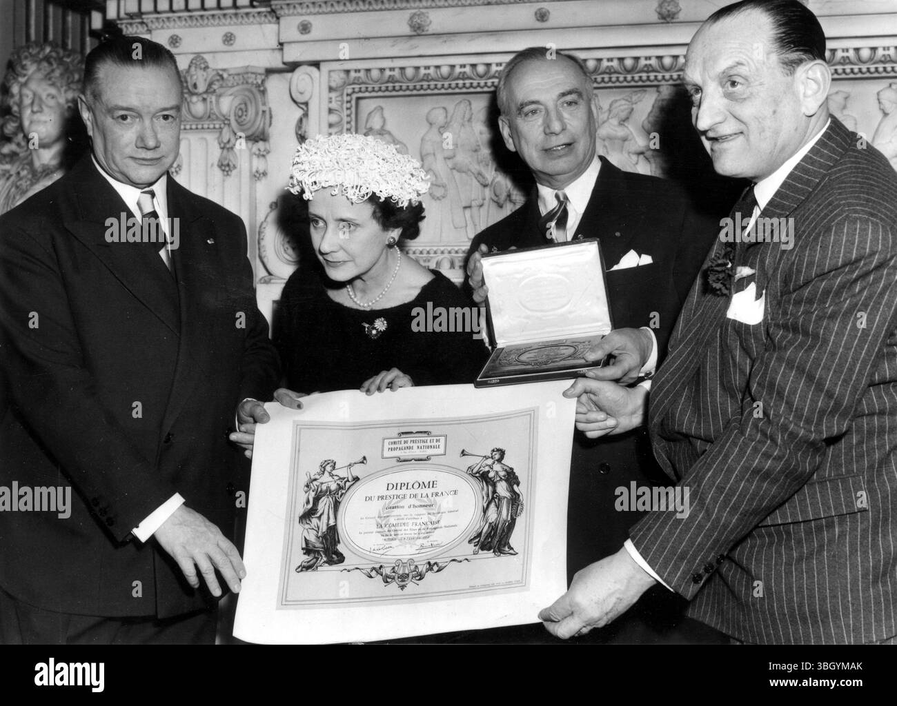 Mau mau and 1959 hi-res stock photography and images - Alamy
